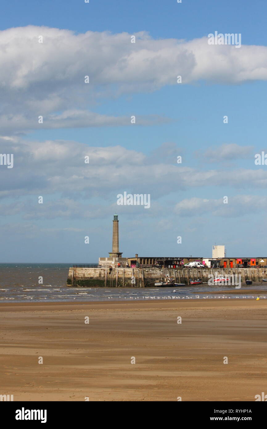 Margate harbour kent lighthouse hi-res stock photography and images - Alamy