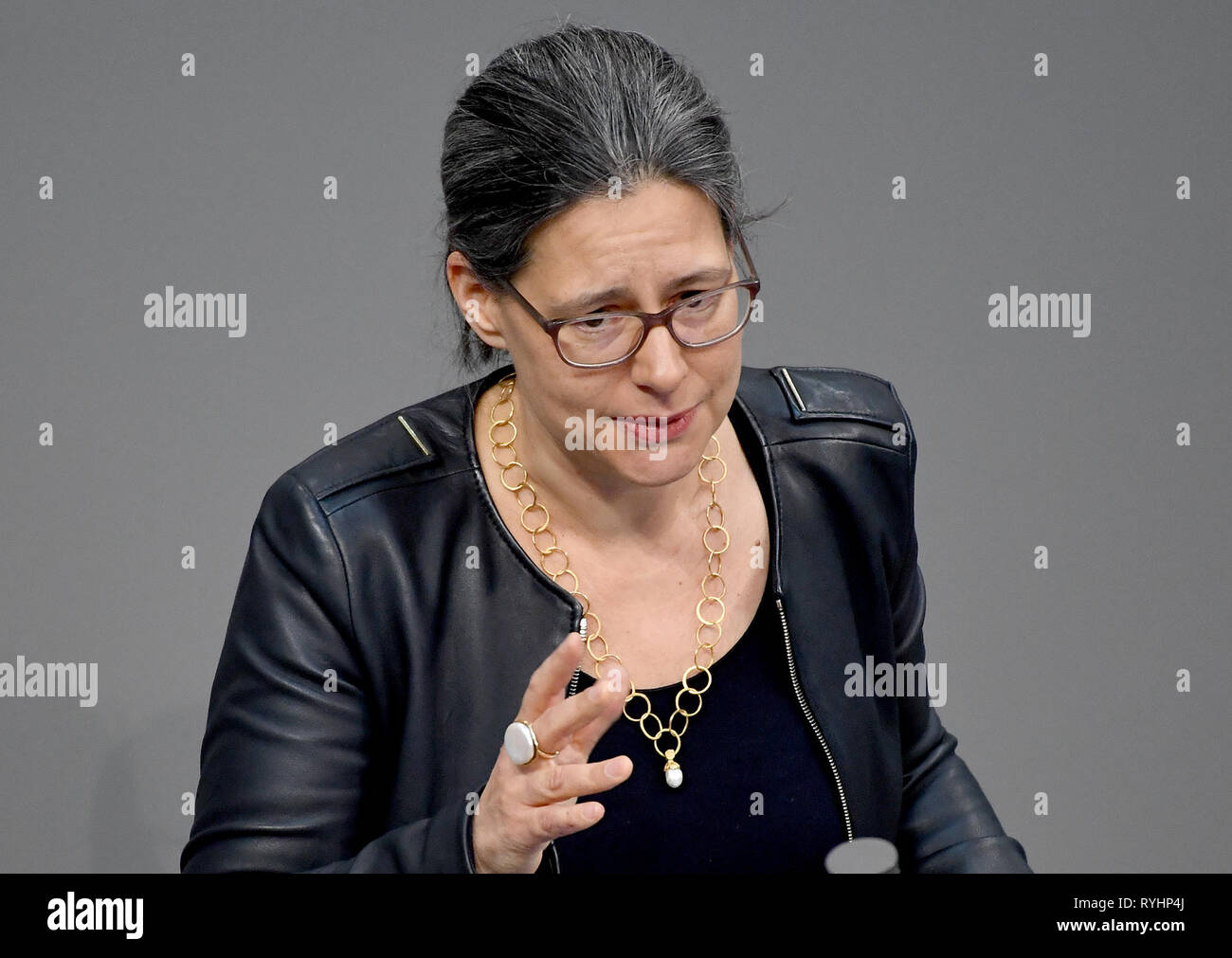 Nina scheer hi-res stock photography and images - Alamy