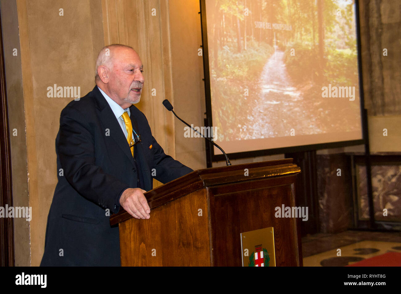 Pergamene hi-res stock photography and images - Alamy