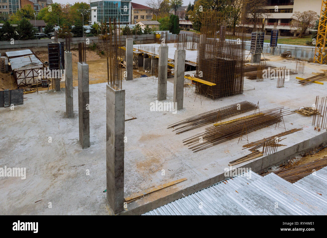 Iron framework build foundation building hi-res stock photography and ...