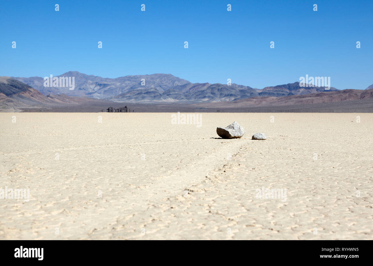 Death valley california rocks close hi-res stock photography and images ...