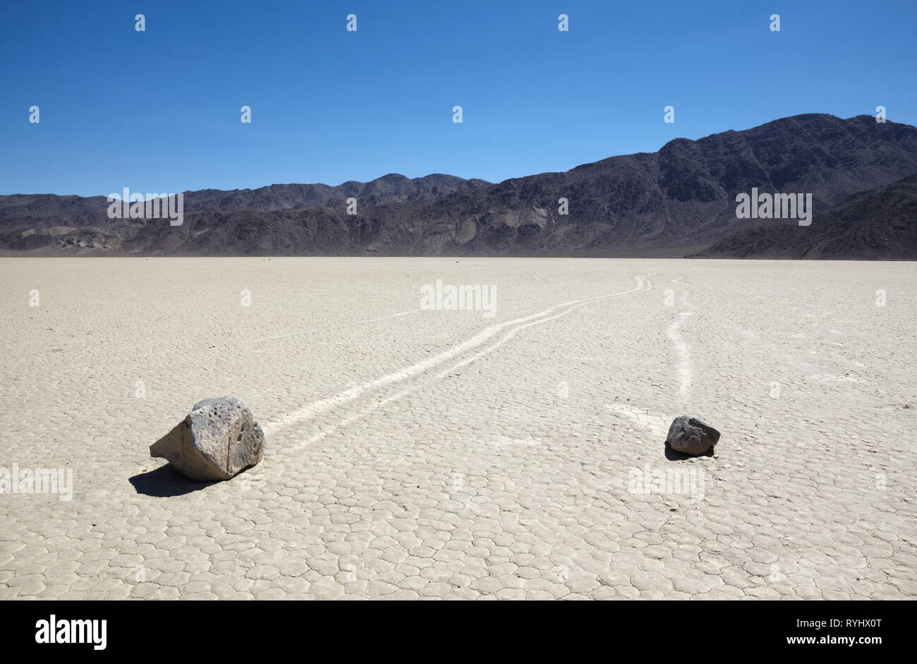 Racetrack death valley hi-res stock photography and images - Alamy