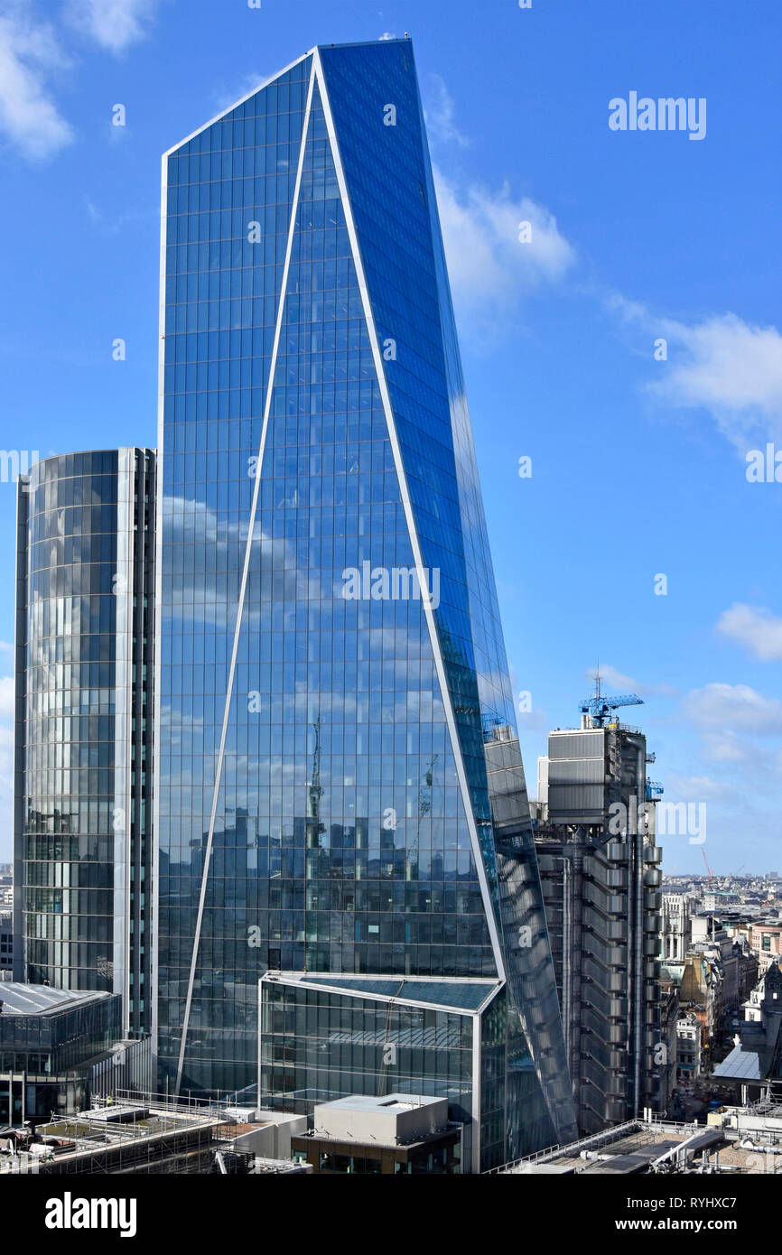 Scalpel skyscraper City of London a landmark glass office building ...