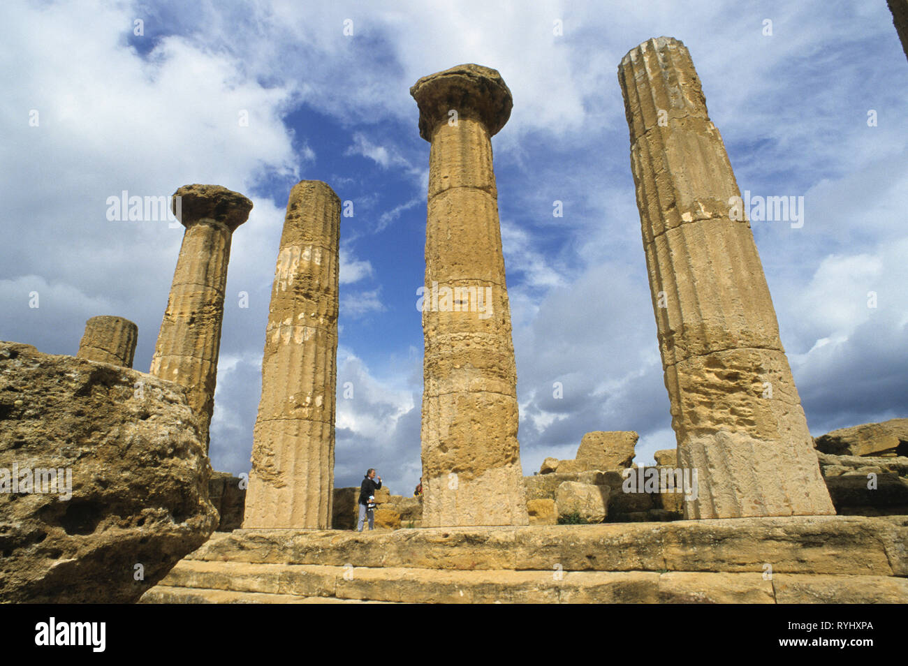eracle temple, agrigento, sicilia, italy Stock Photo - Alamy