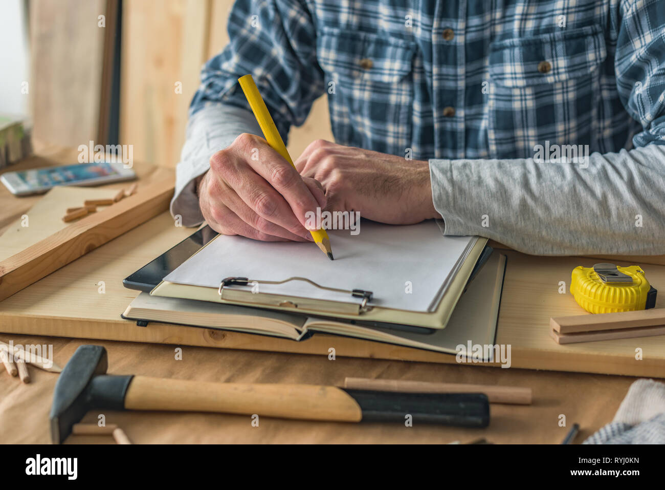 Production notes hi-res stock photography and images - Alamy