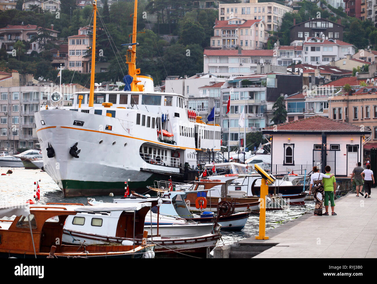 Arnavutkoy district hi-res stock photography and images - Alamy