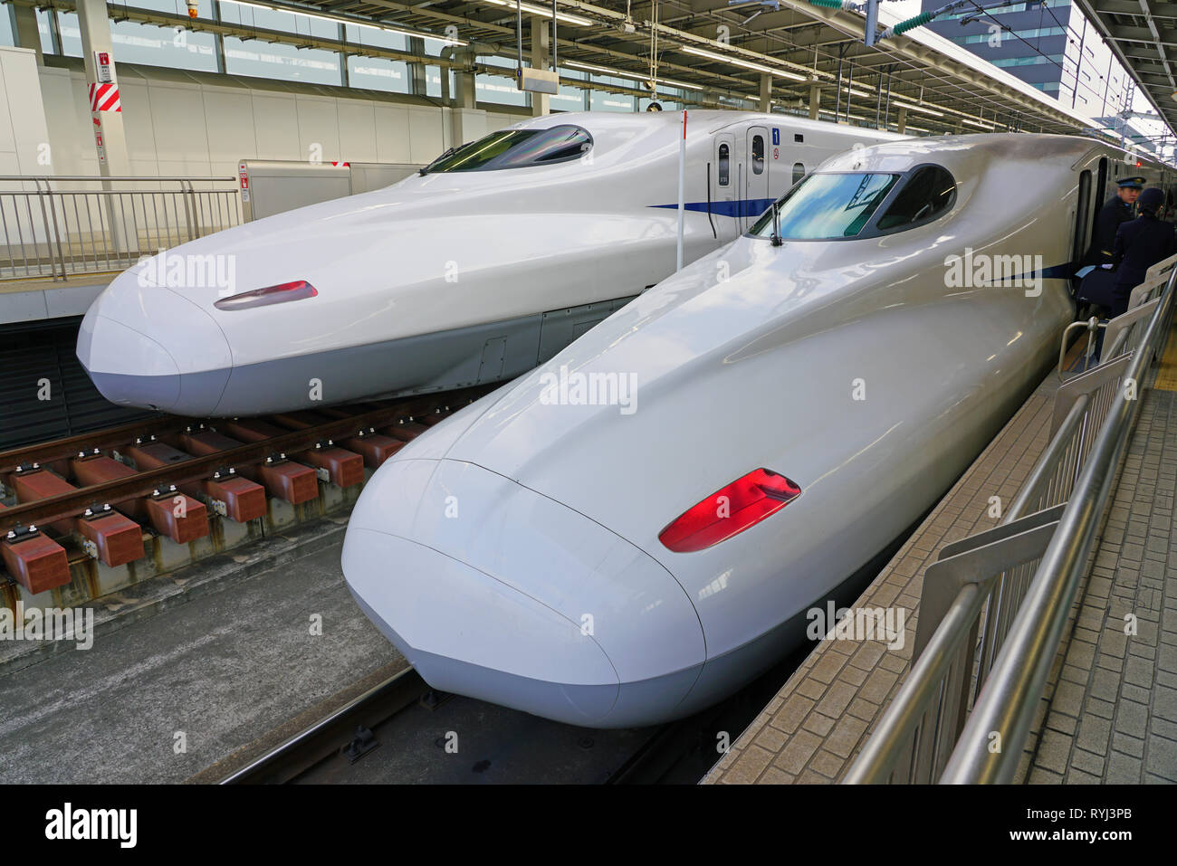 Shinkansen 700 train hi-res stock photography and images - Alamy