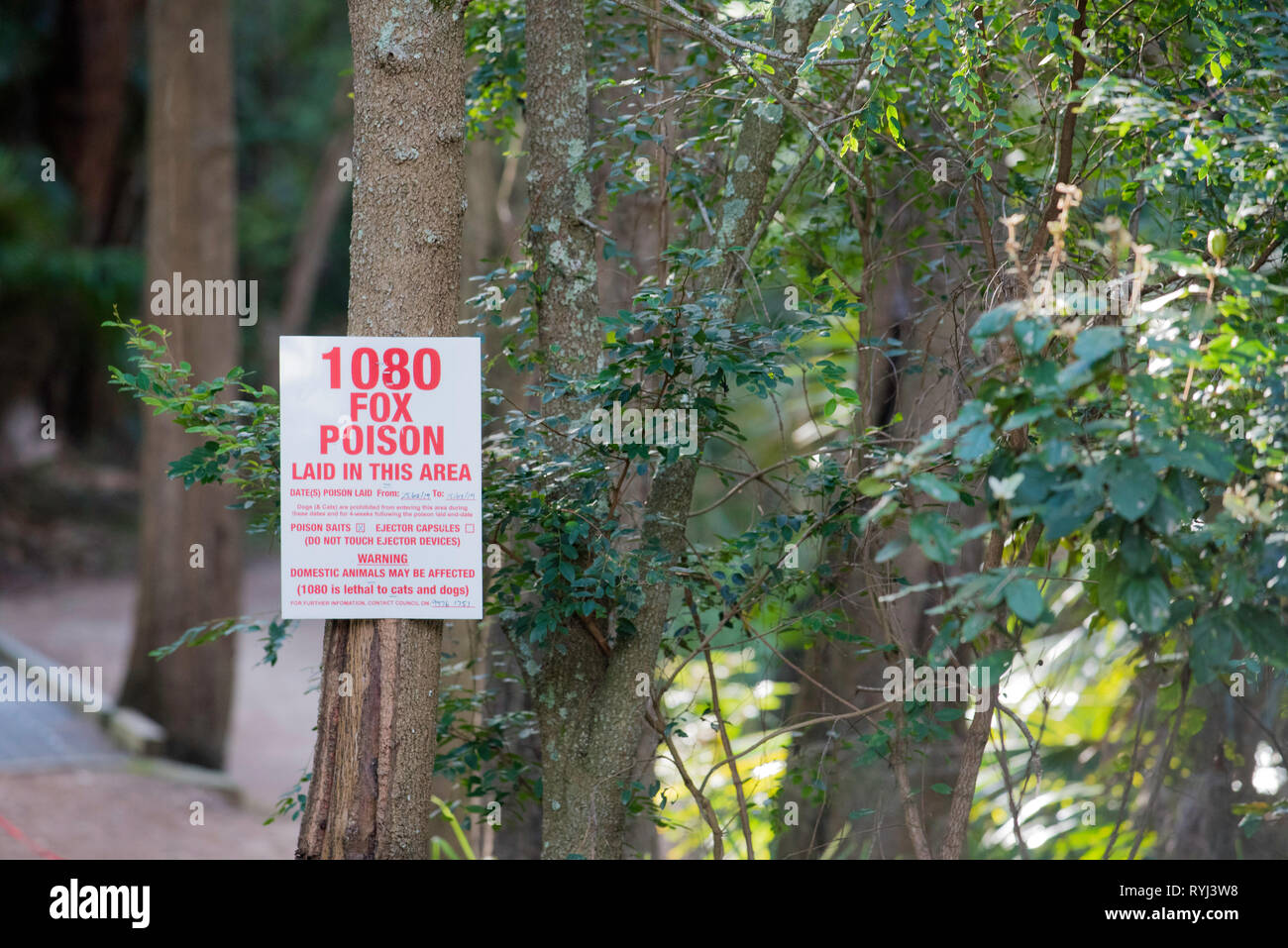 Poison warning sign hi-res stock photography and images - Alamy