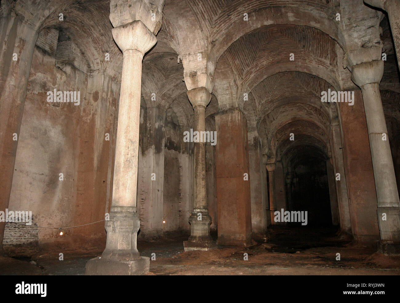 Interior of the Byzantine Cistern at Fatih in Istanbul, Turkey Stock ...