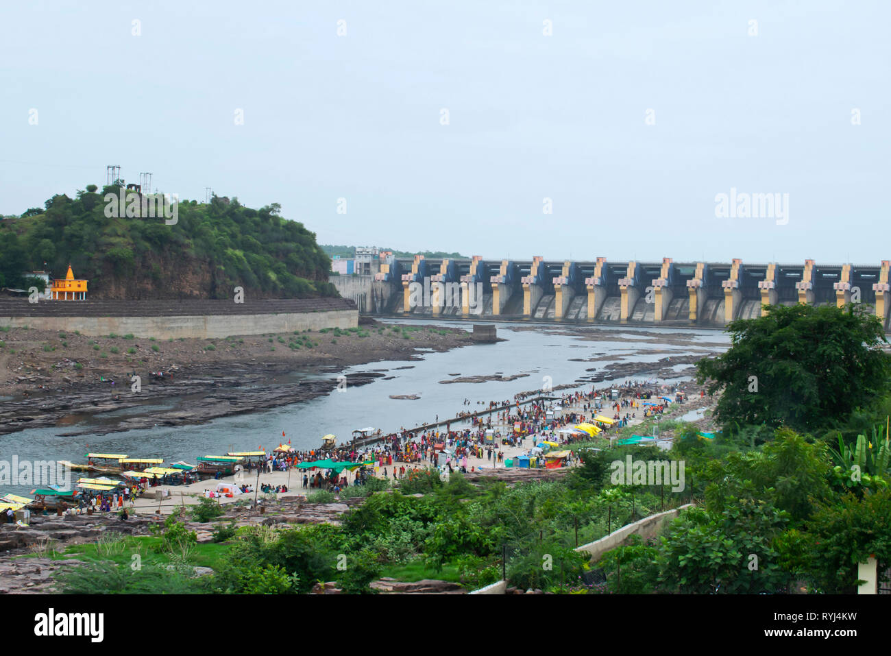 OMKARESHWAR, MADHYA PRADESH, INDIA, August 2018, Tourist and devotees ... OMKARESHWAR, MADHYA PRADESH, INDIA, August 2018, Tourist and devotees ...