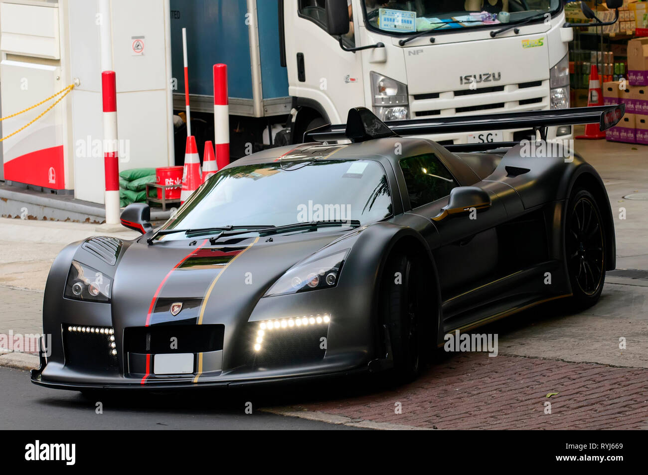 Gumpert Apollo S, Hong Kong, China Stock Photo - Alamy