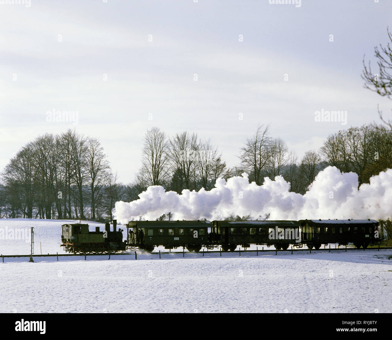 Railway transport steam locomotive hi-res stock photography and images ...