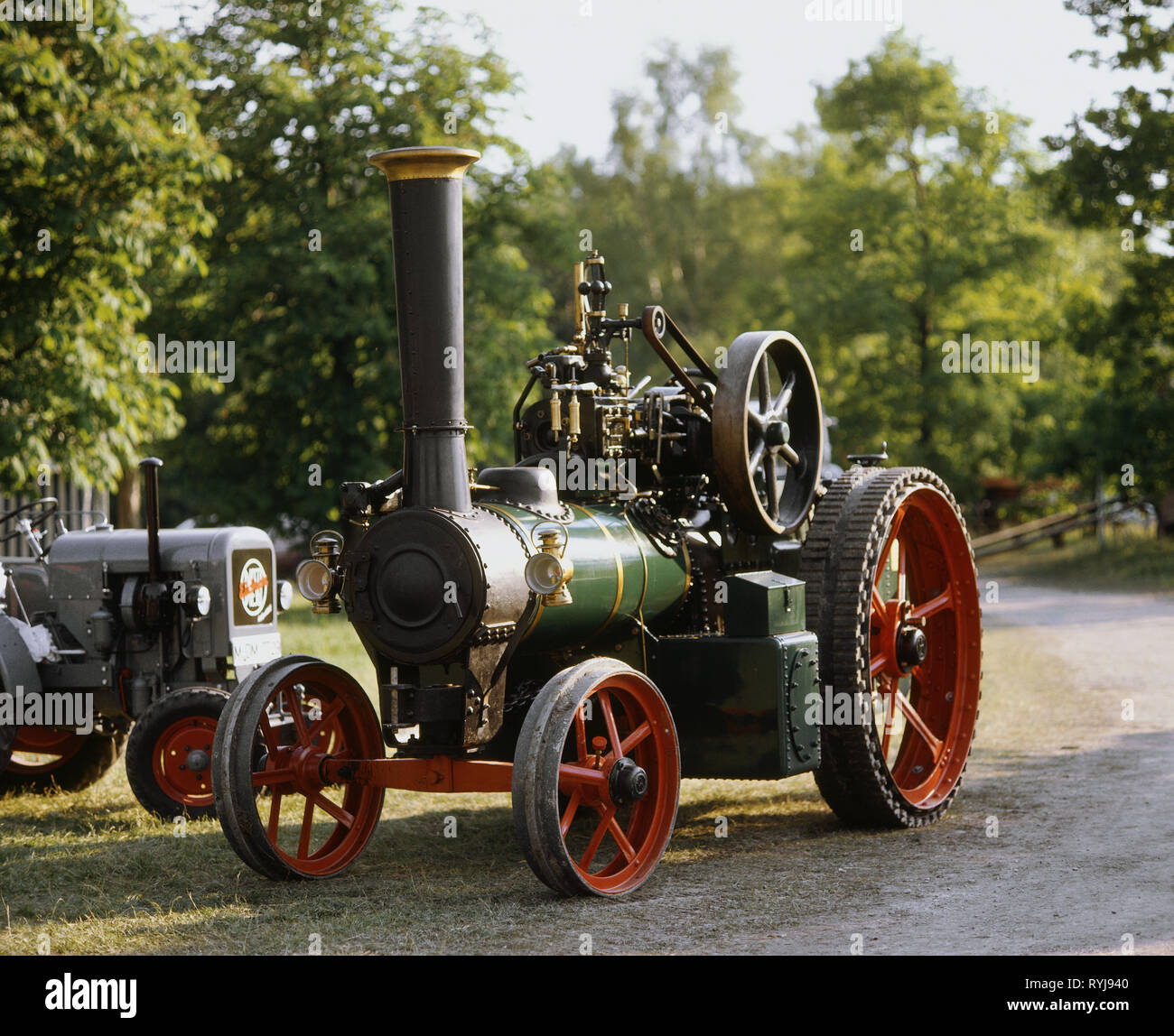 Traction engine hi-res stock photography and images - Alamy