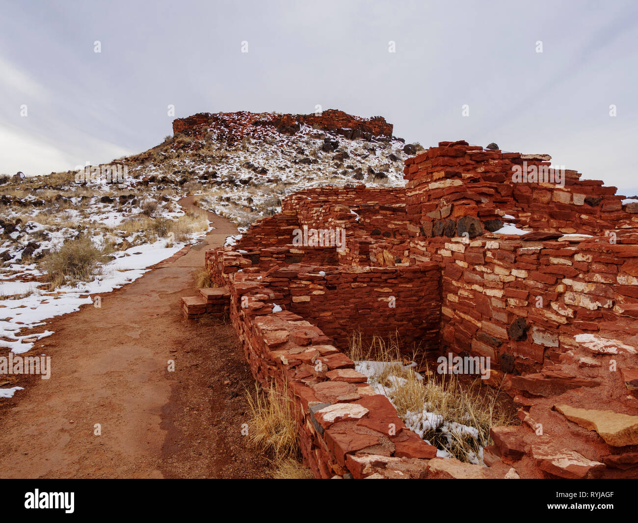 Monument ancient citadel hi-res stock photography and images - Alamy
