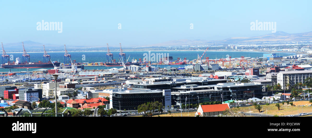 Seaport towns hi-res stock photography and images - Alamy