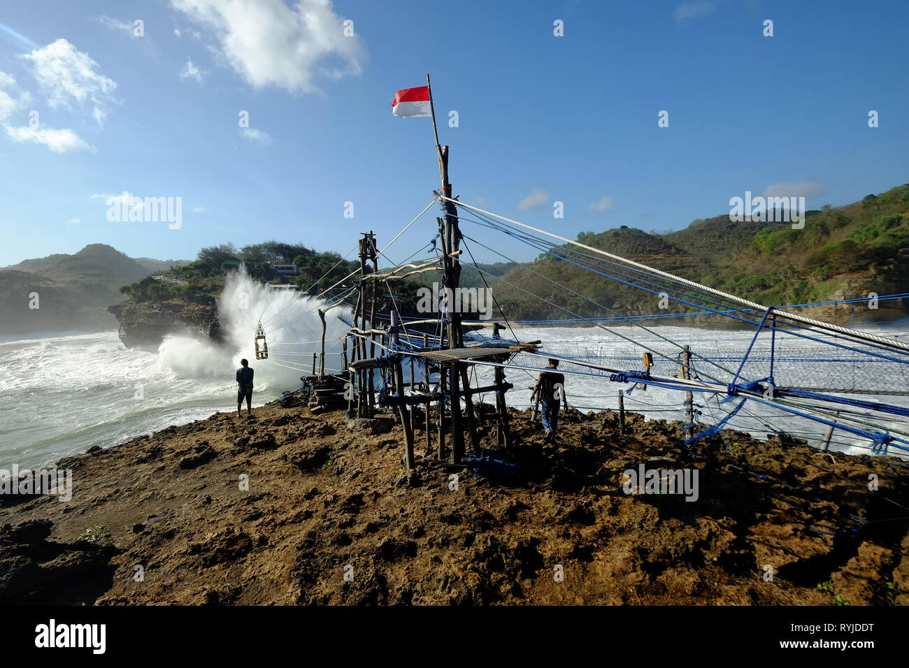 Pantai Timang di Gunung Kidul Yogyakarta Stock Photo - Alamy
