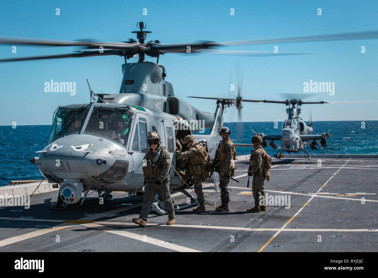 190222-M-ET529-1009 PACIFIC OCEAN (Feb. 22, 2019) U.S. Marines with ...