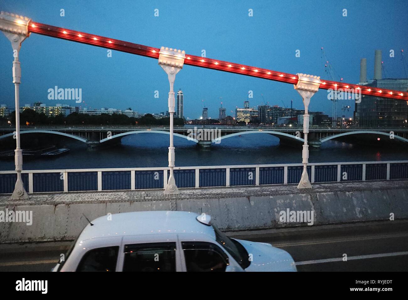 Chelsea bridge at night in London ,UK Stock Photo - Alamy