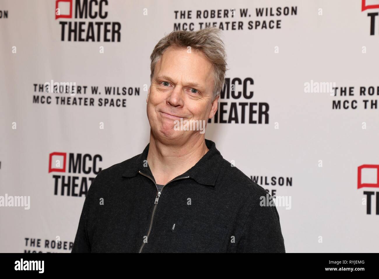 Robert hedges hi-res stock photography and images - Alamy