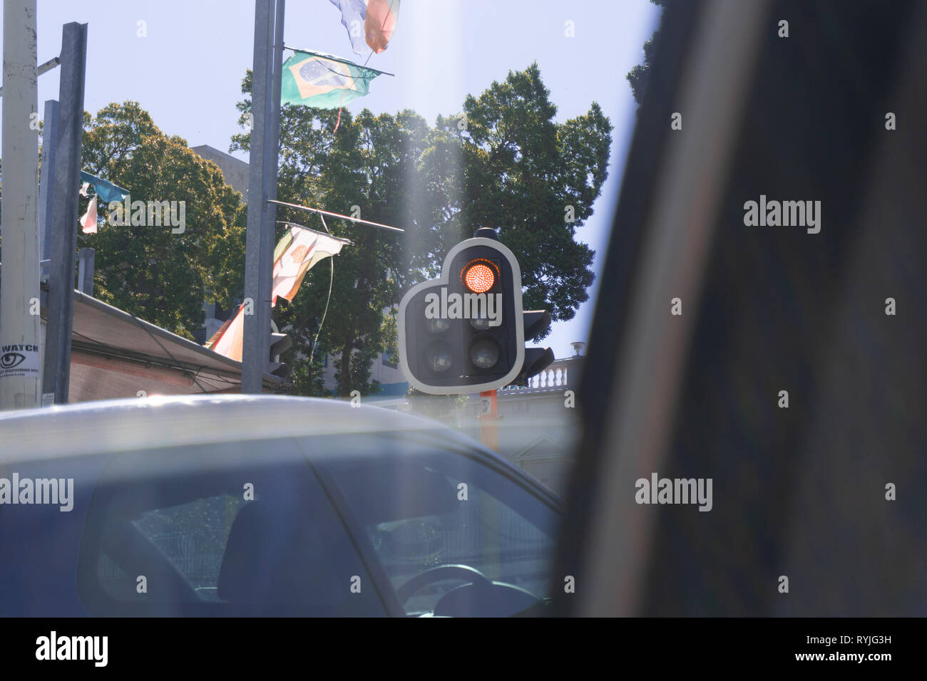 Red robot traffic light hi-res stock photography and images - Alamy