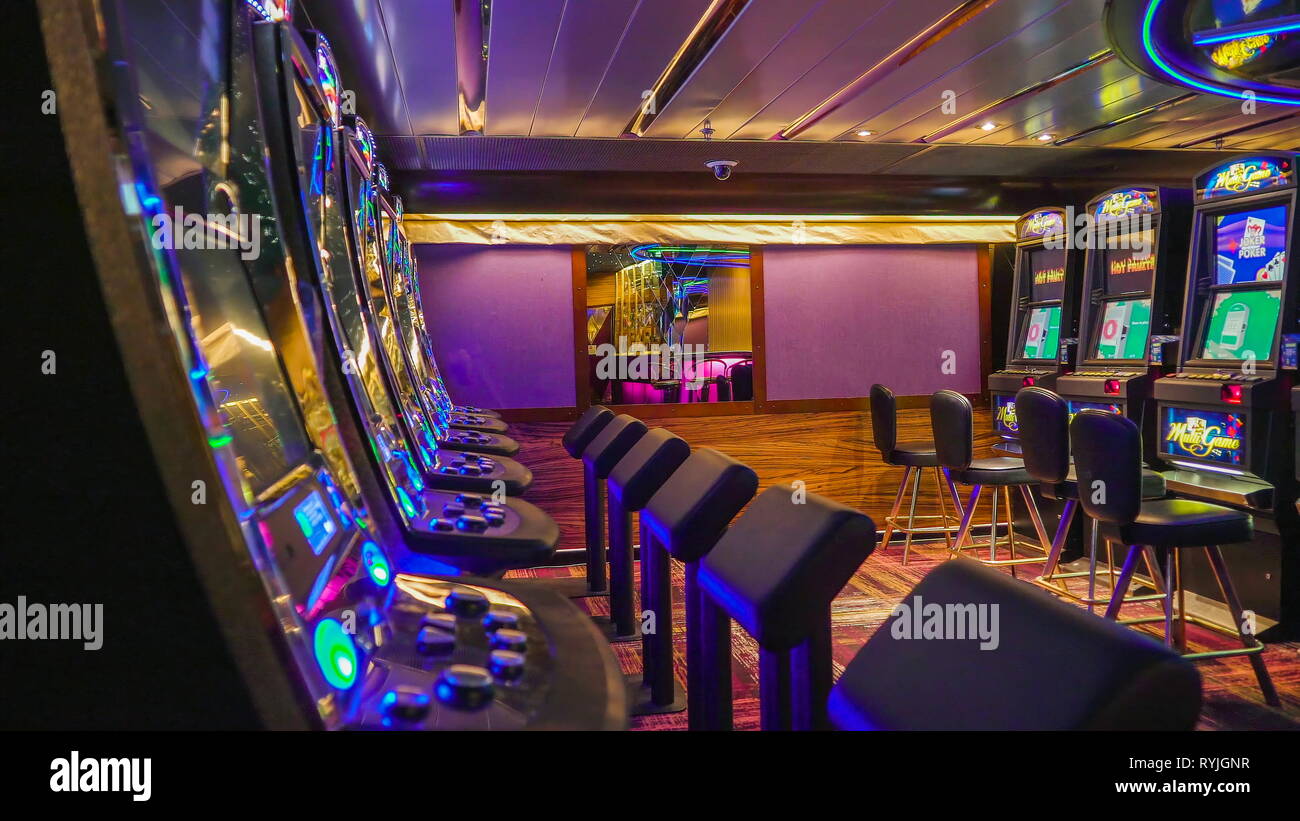 Inside interior poker table hi-res stock photography and images - Alamy