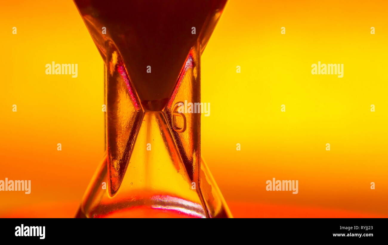 Spinning hour glass hi-res stock photography and images - Alamy