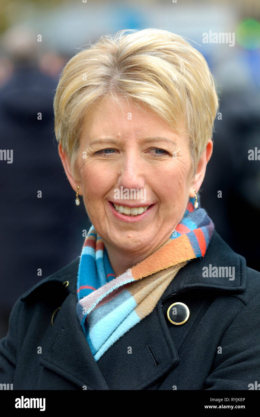 Angela smith hi-res stock photography and images - Alamy