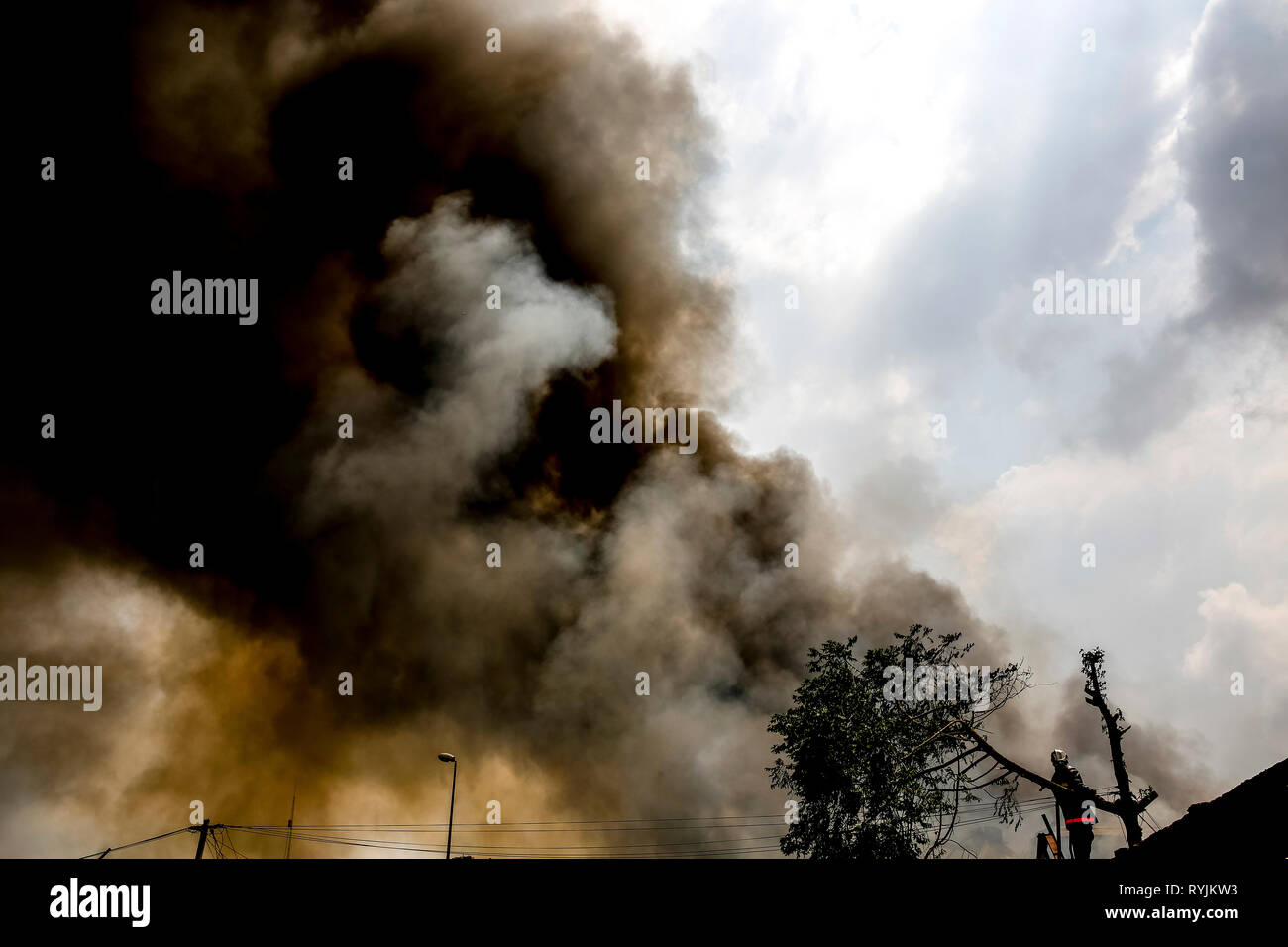 Factory paint hi-res stock photography and images - Alamy