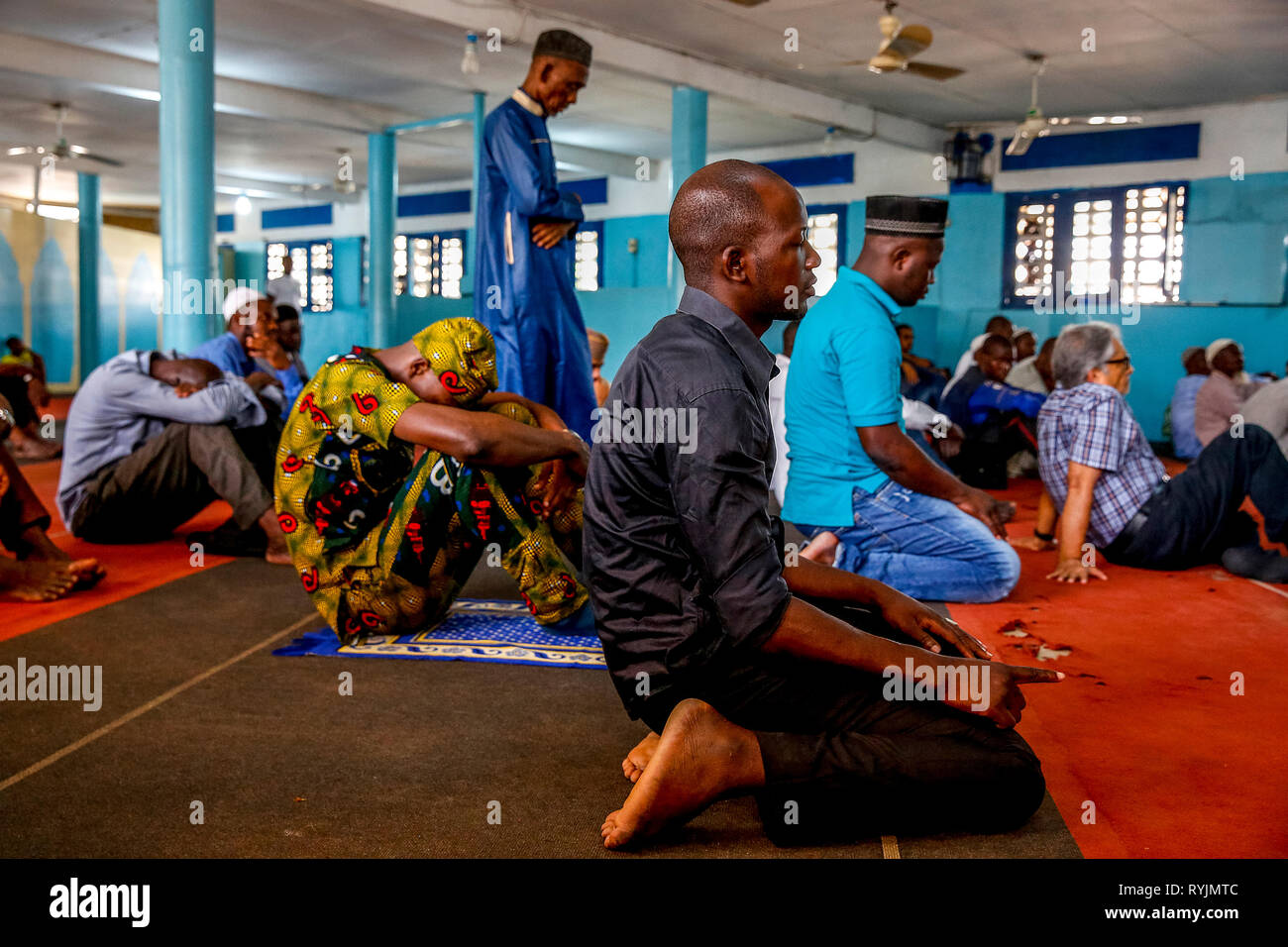Friday prayer in an Abidjan mosque, Ivory Coast Stock Photo - Alamy