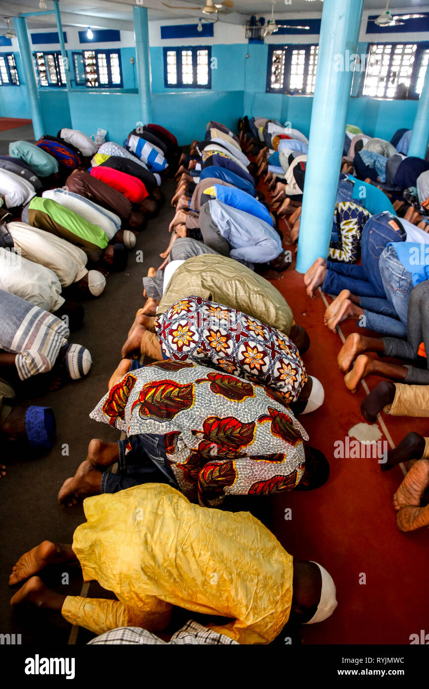 Friday prayer in an Abidjan mosque, Ivory Coast Stock Photo - Alamy