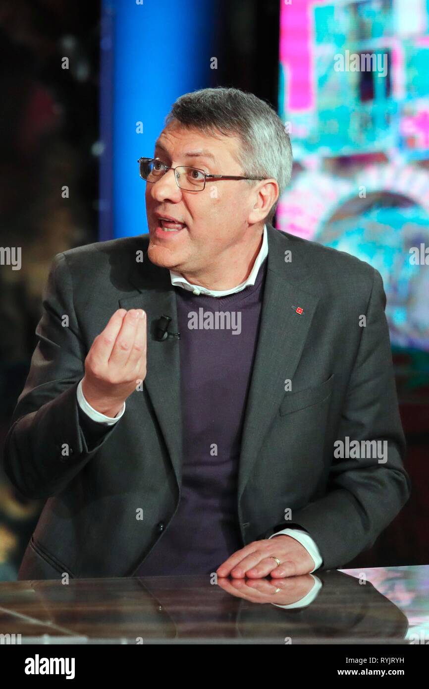 Patria tv hi-res stock photography and images - Alamy