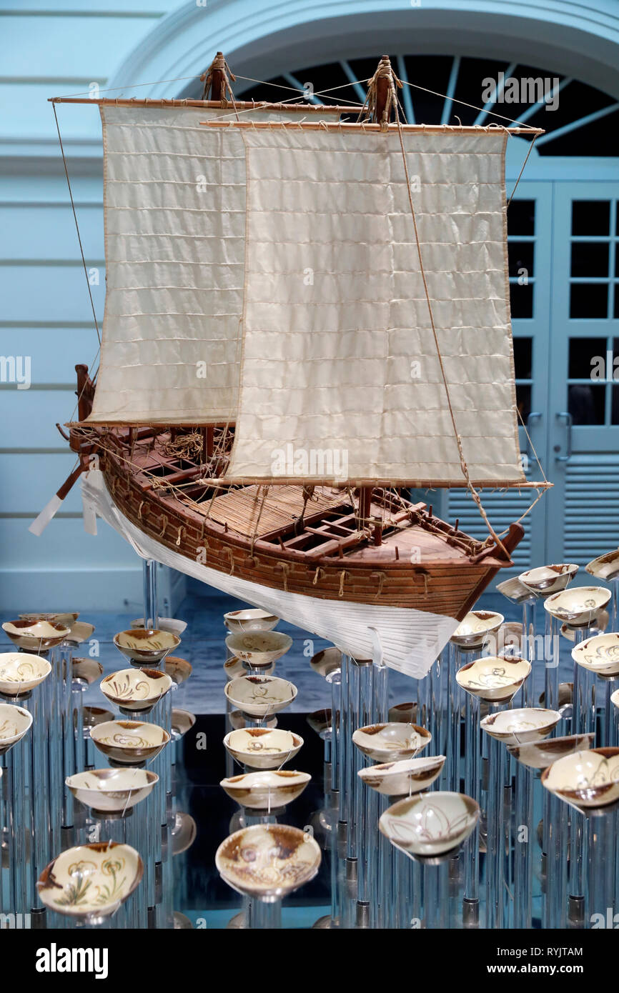 Asian Civlisations Museum. Tang Shipwreck. Changsha bowls. China ...