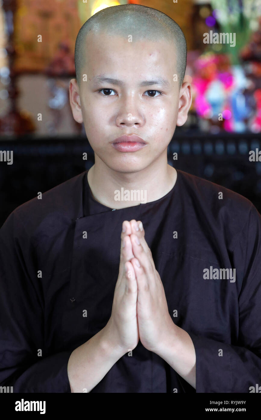Praying monk High Resolution Stock Photography and Images - Alamy