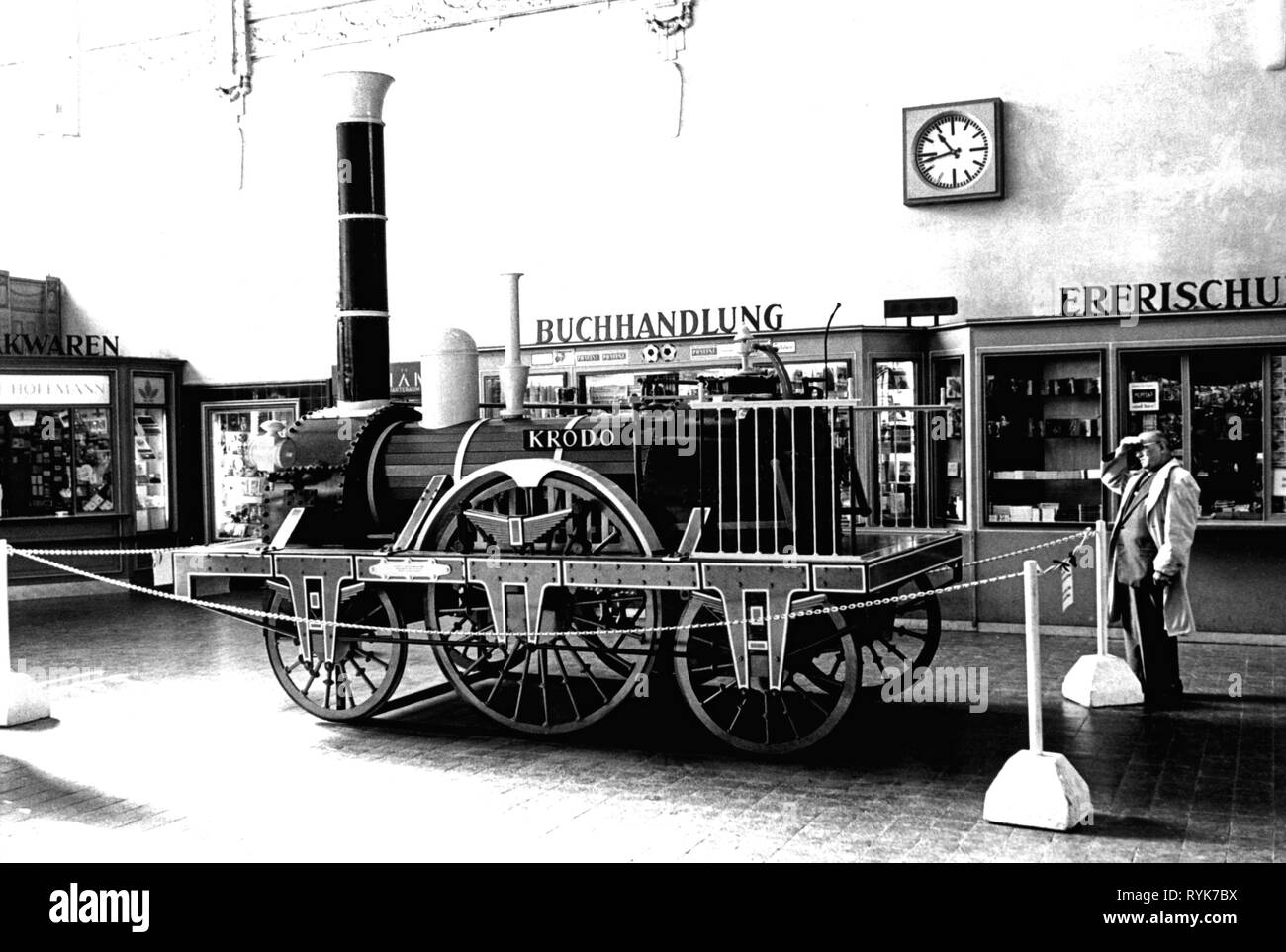 Bad grammar hi-res stock photography and images - Alamy