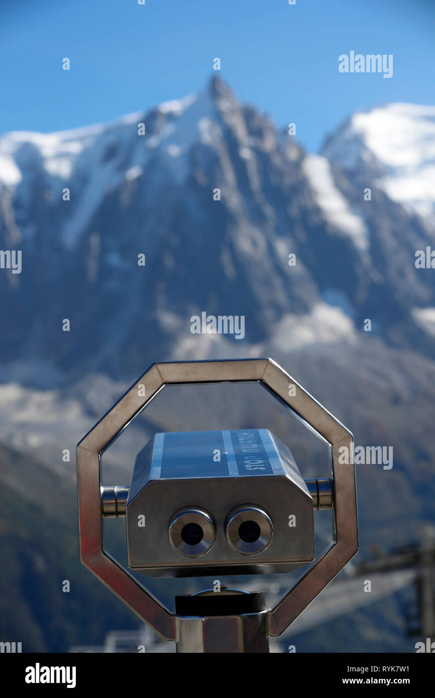 Chamonix Valley, French Alps. The Mont Blanc massif seen from Planpraz ...