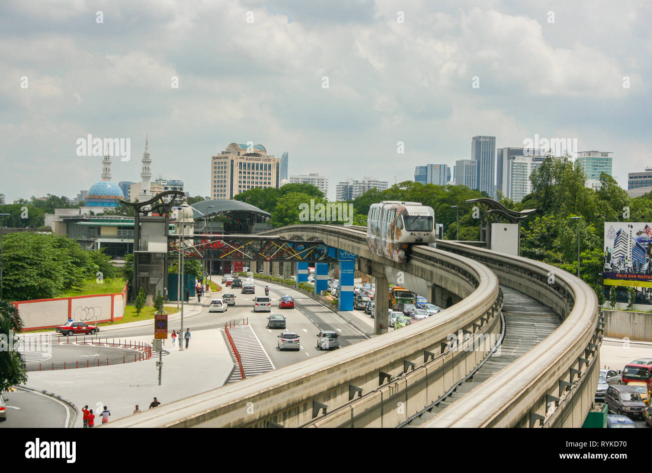 Monorail in Kuala Lumpur city centre, Malaysia Stock Photo - Alamy