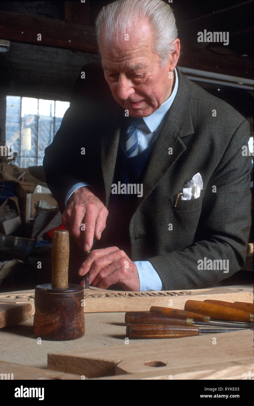 Glastonbury chair making hi-res stock photography and images - Alamy