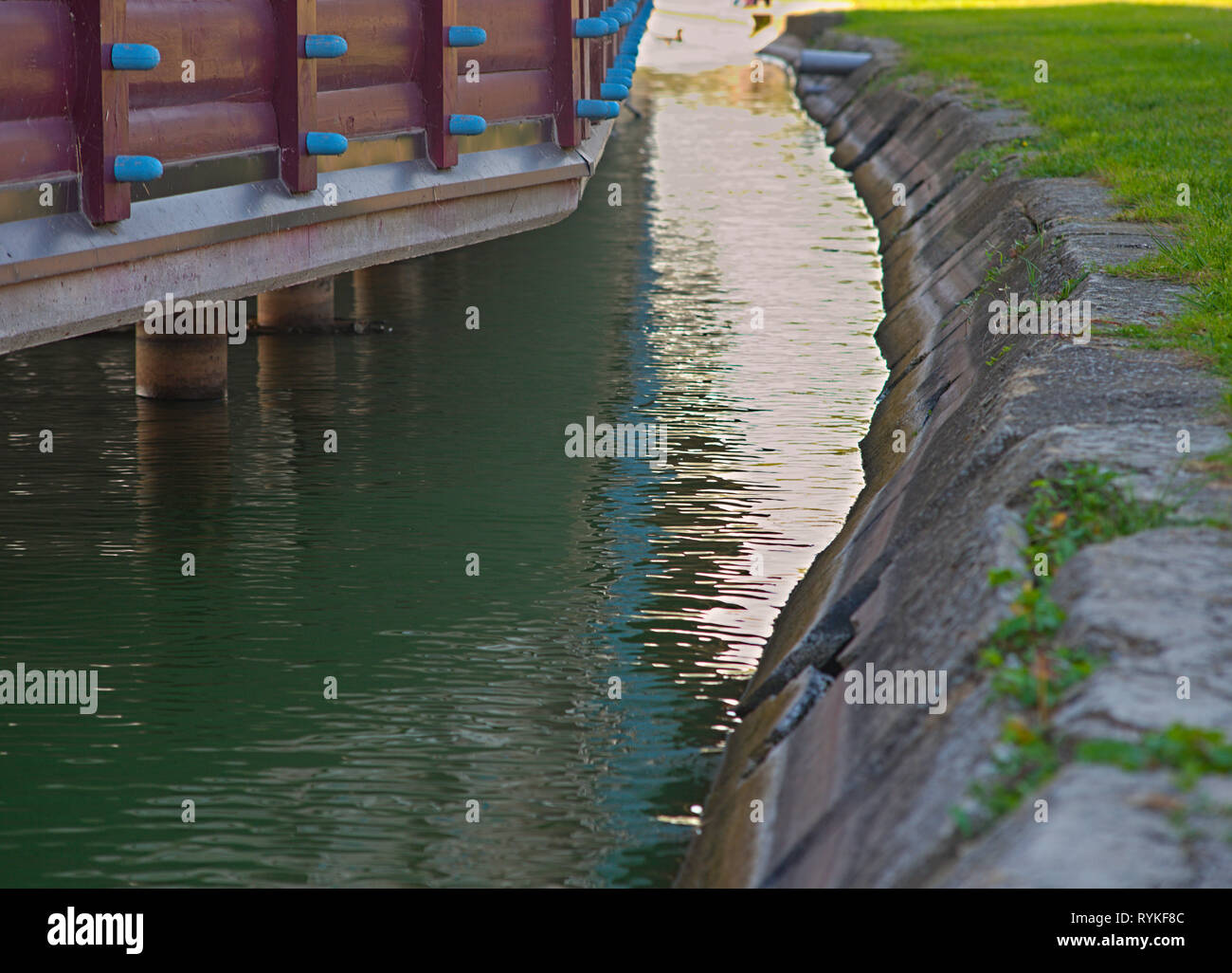 Shore water pillars hi-res stock photography and images - Alamy