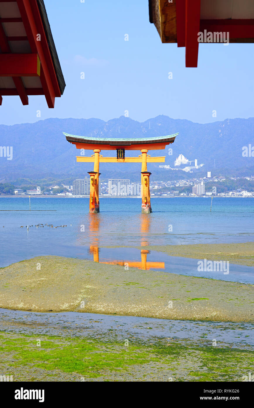 View of the red floating torii gate to the Itsukushima Shrine in ...