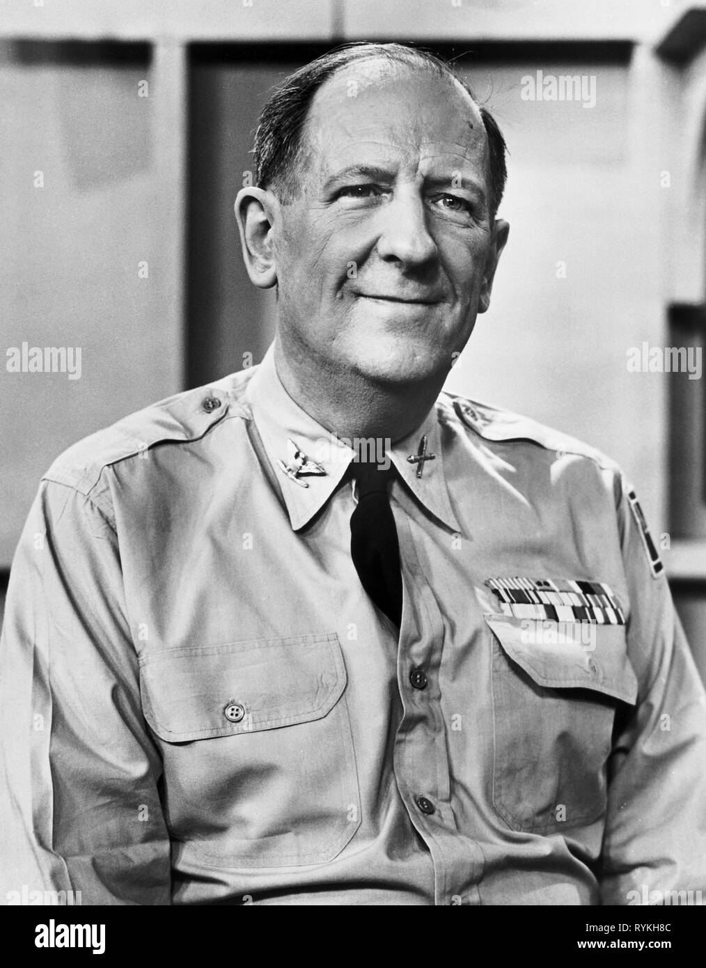 Show looking Black and White Stock Photos & Images - Alamy