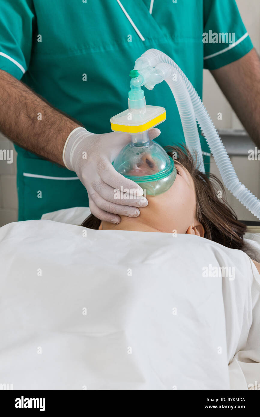Anesthesia mask hi-res stock photography and images - Alamy