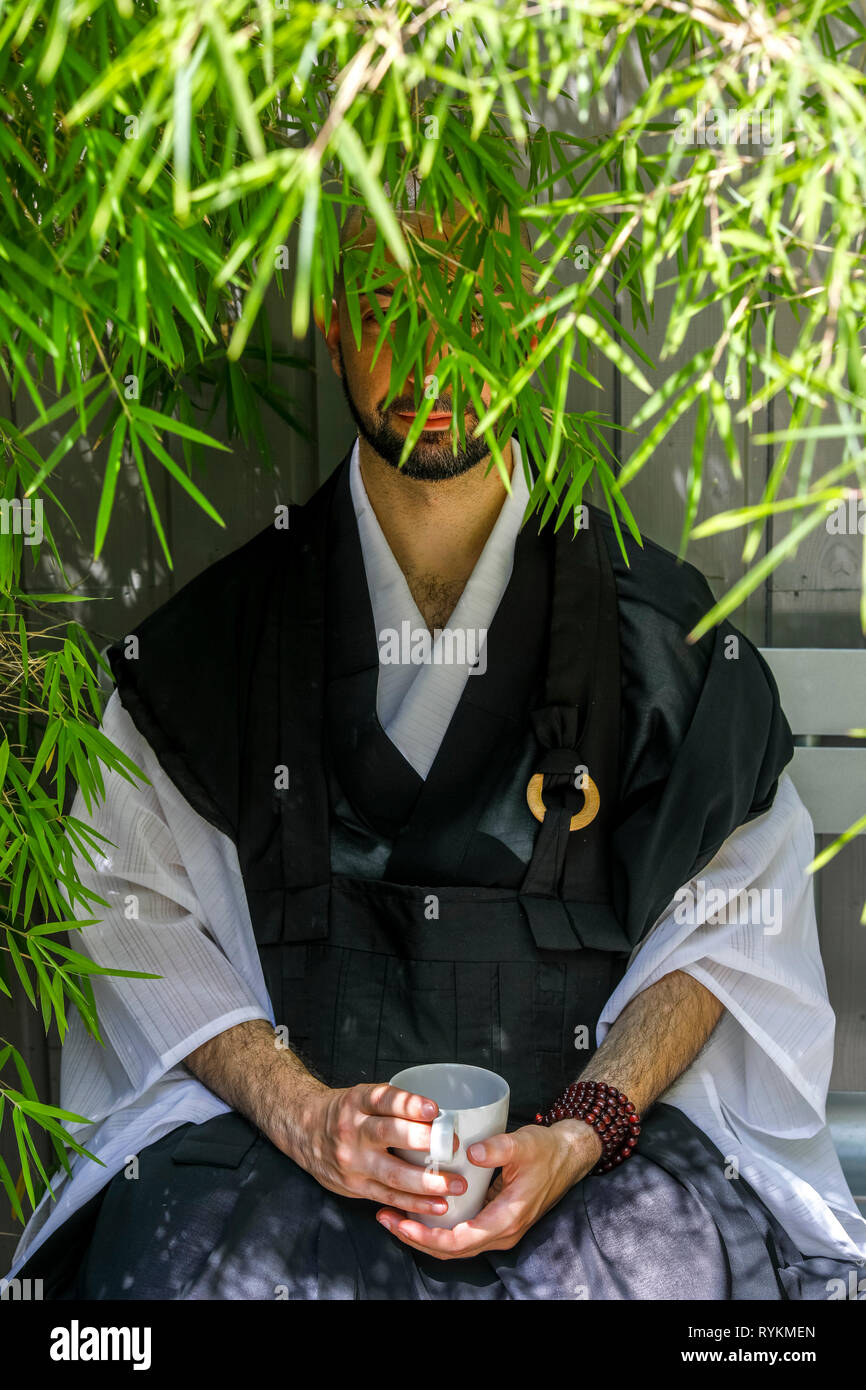Zen sesshin (retreat) in Paris, France. Tea break Stock Photo - Alamy