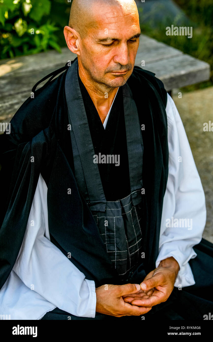Zen sesshin (retreat) in Paris, France. Zazen (meditation Stock Photo ...