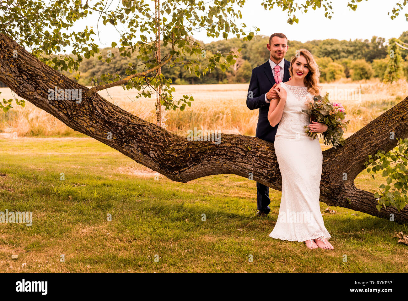 Countryside Wedding Shoot Stock Photo - Alamy