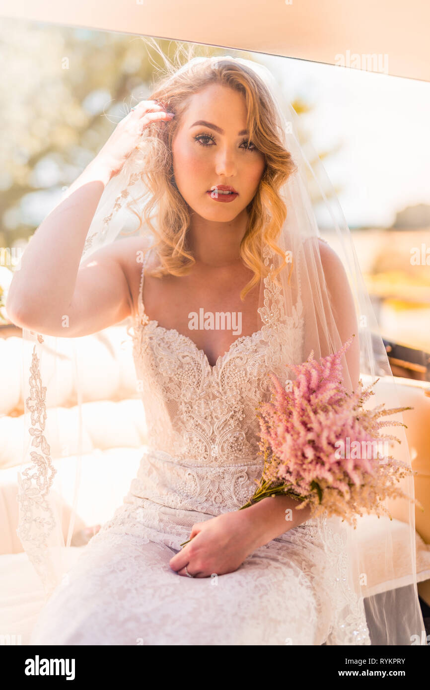 Countryside Wedding Shoot Stock Photo - Alamy