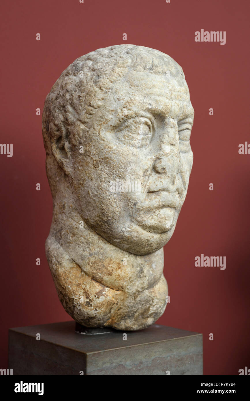 Emperor vitellius hi-res stock photography and images - Alamy