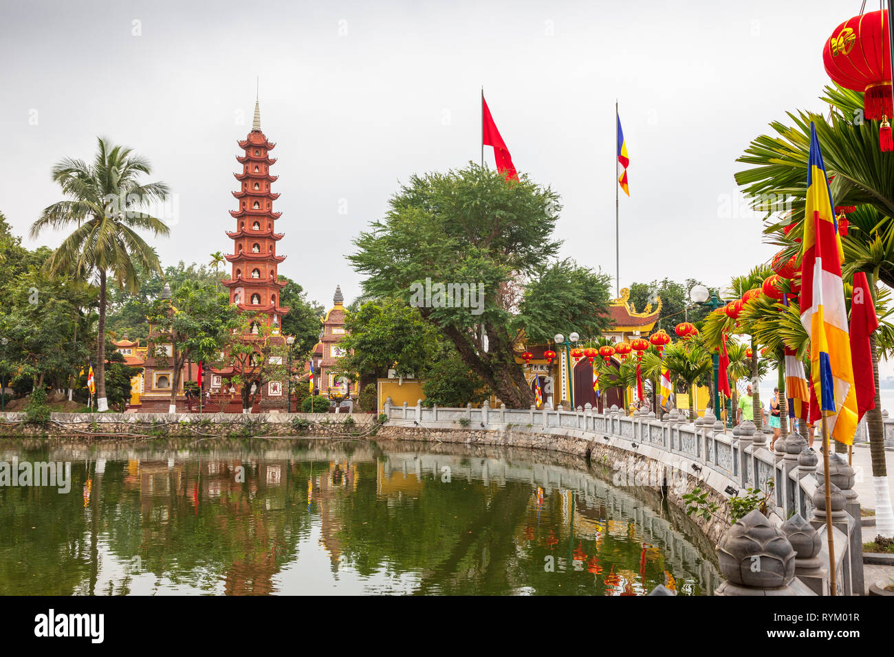 Tran Quoc Pagoda (Chua Tran Quoc) is the oldest pagoda in Hanoi ...
