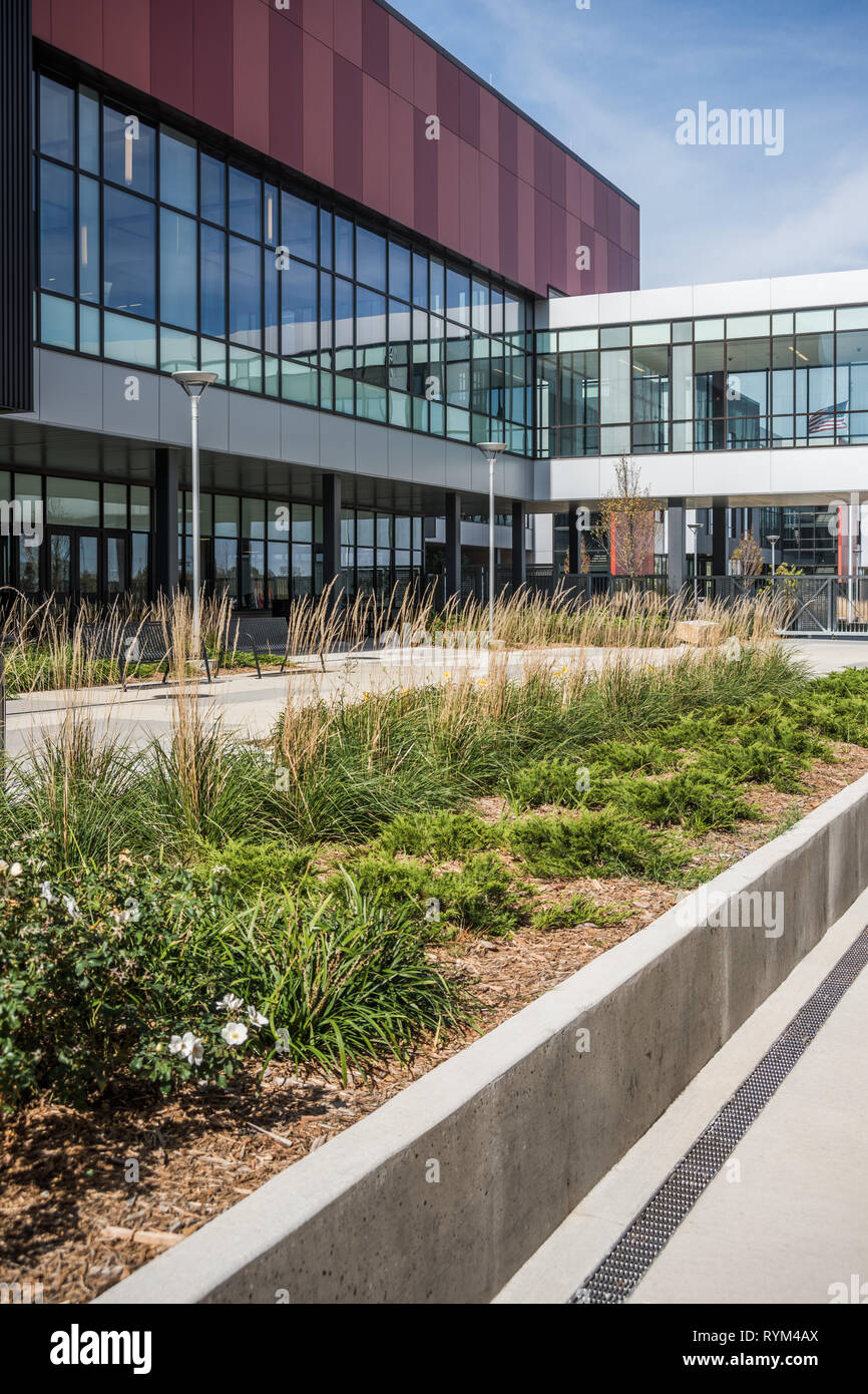 Exterior of Joplin High School Stock Photo - Alamy