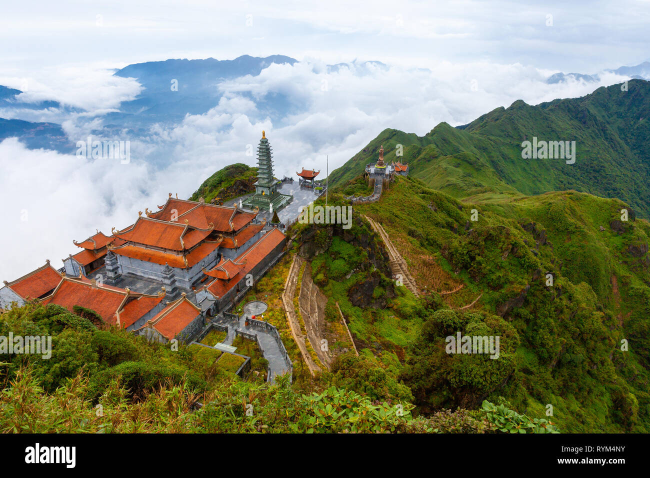 Summit temple hi-res stock photography and images - Alamy