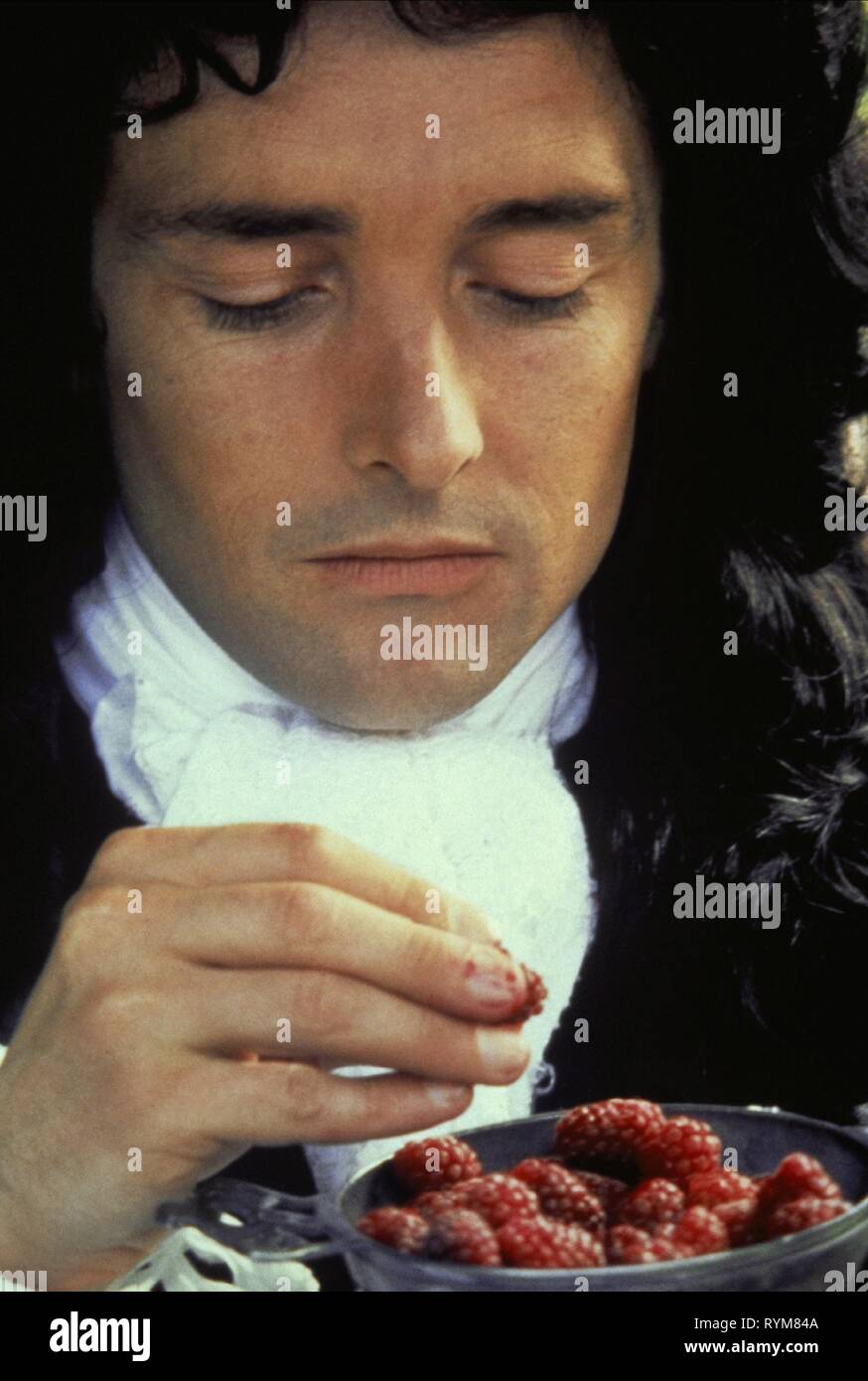 ANTHONY HIGGINS, THE DRAUGHTSMAN'S CONTRACT, 1982 Stock Photo - Alamy